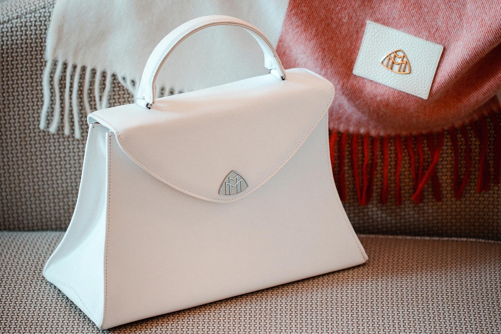 MAYBACH Icons of Luxury - History