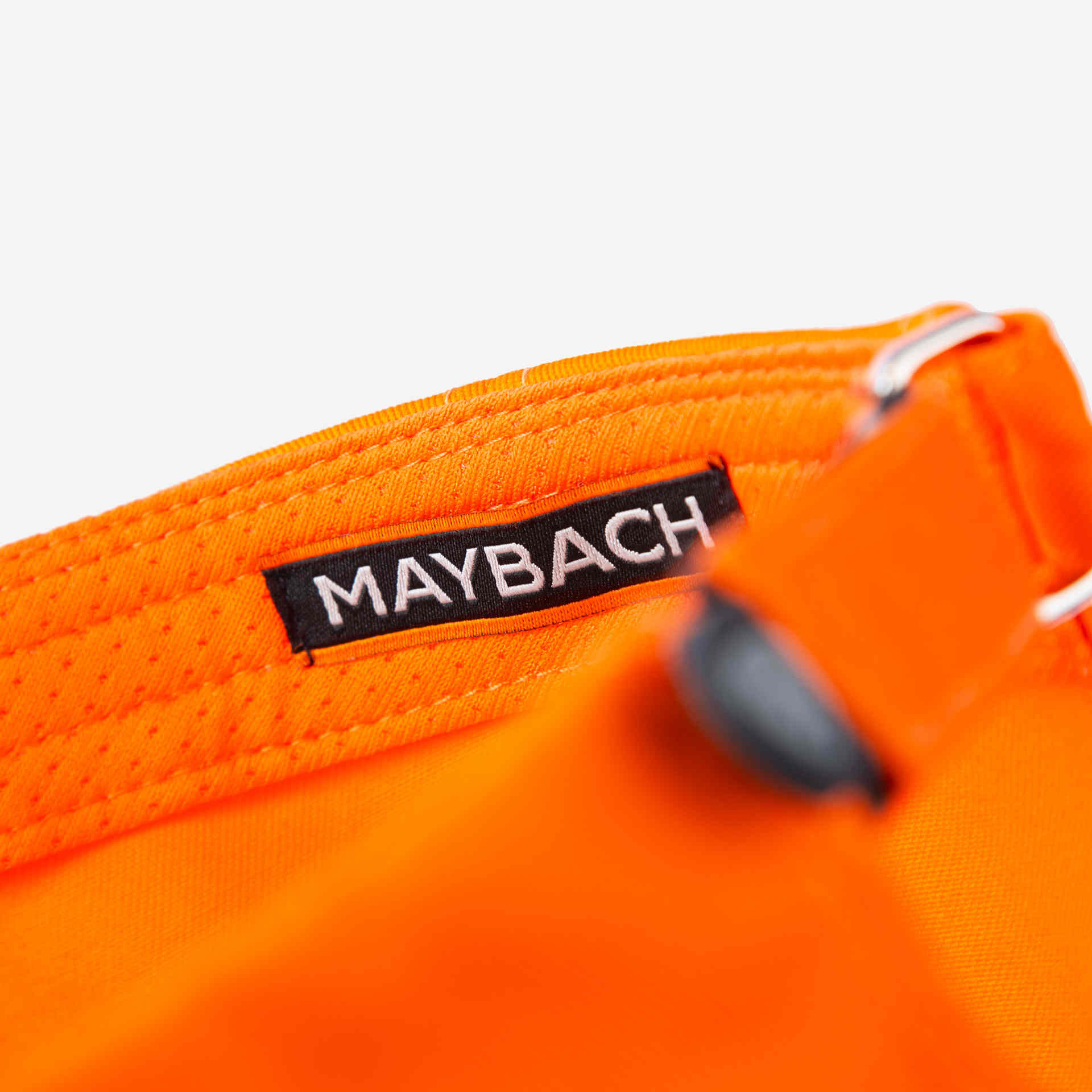 THE SPORTSMAN III – Signature-cap by MAYBACH